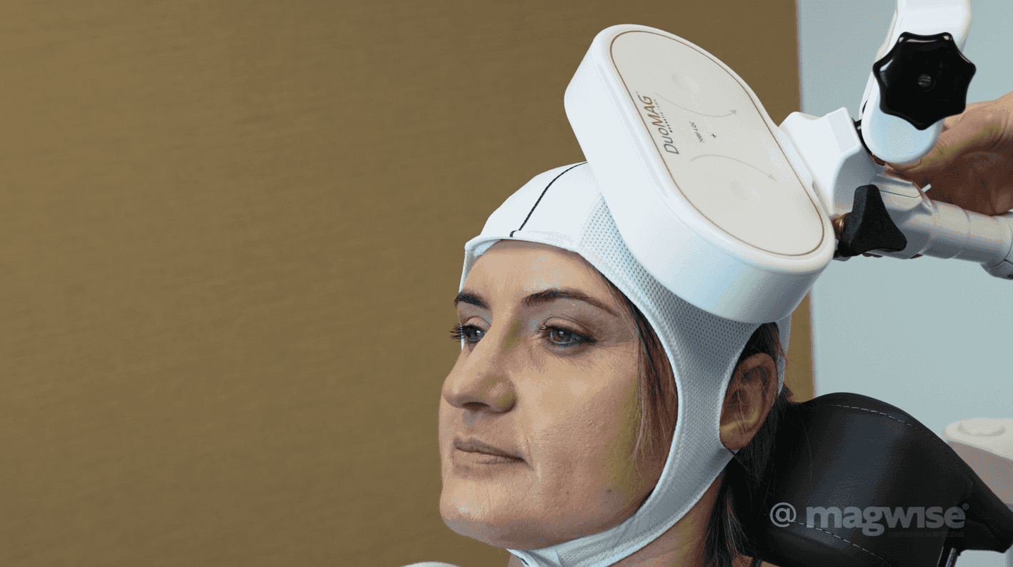 Terapia TMS: przezczaszkowa stymulacja magnetyczna | Centrum Medyczne ...